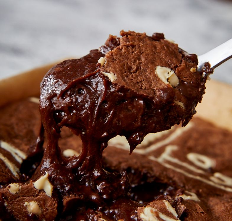 Floral Border Personalised Brownie Slab & Konditor